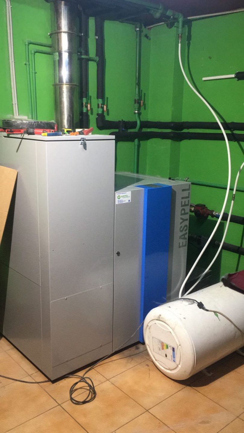 Caldera de Pellets Easypell 20kW en Porriño - Sapel RENOVABLES SL