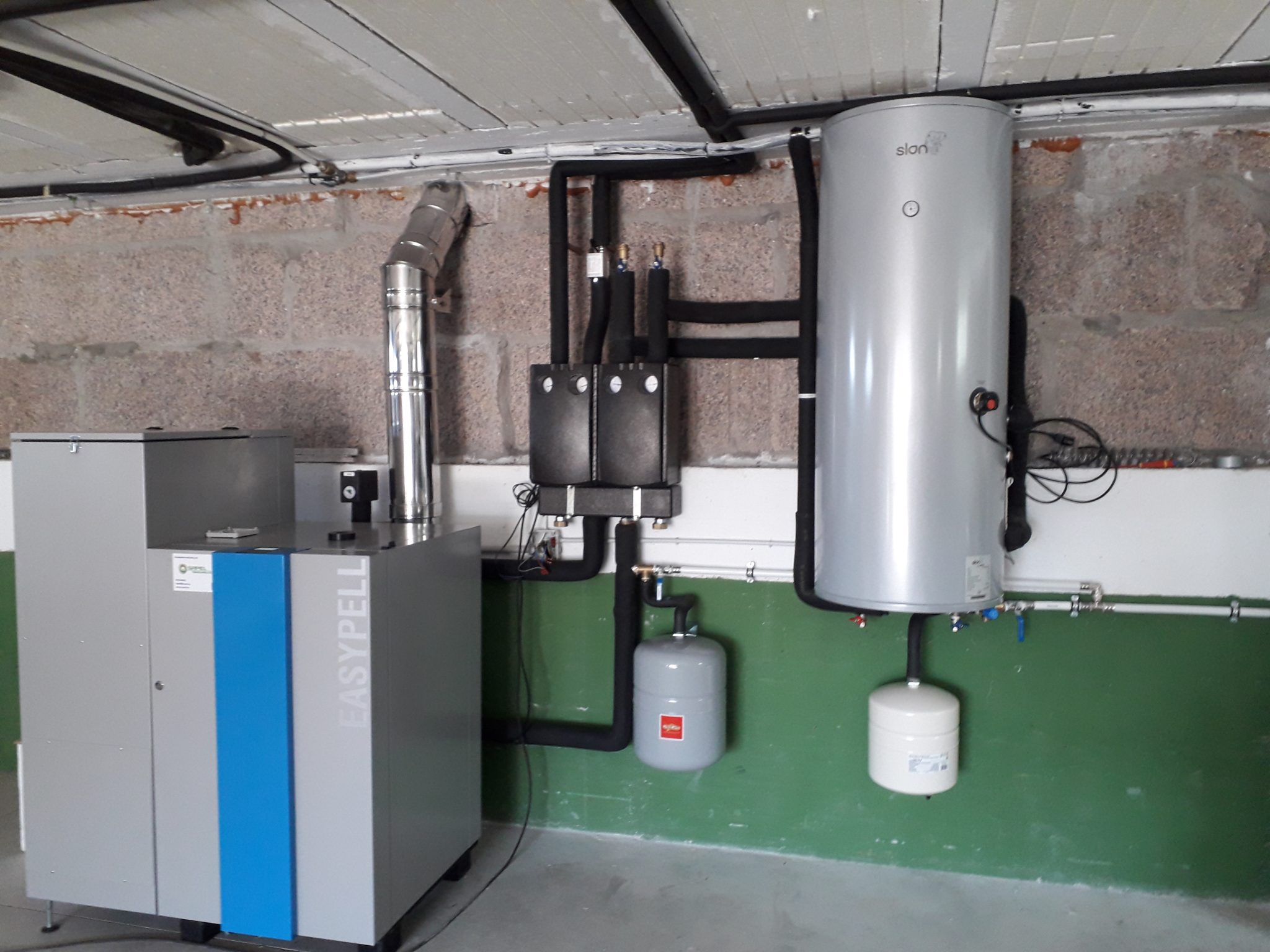 Caldera de Pellets Easypell 20kW instalada en Mos ( Louredo) - Sapel